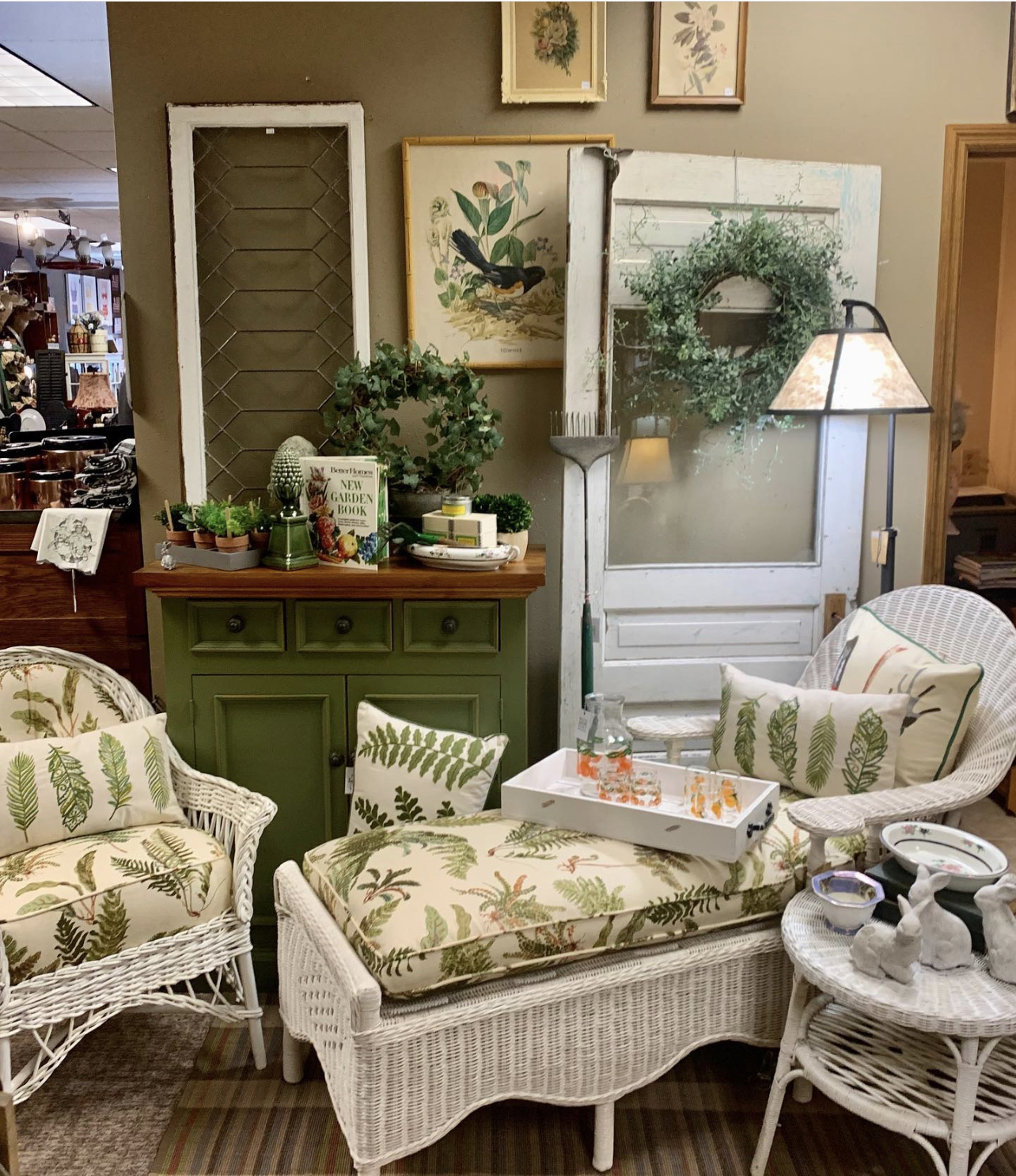 Welcome Home Saturday with Amy Sadler Designs ~ White Arrows Home