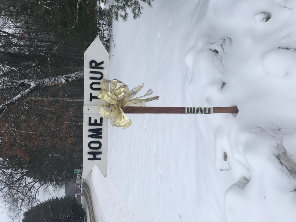 christmas-home-tour-sign ~ White Arrows Home