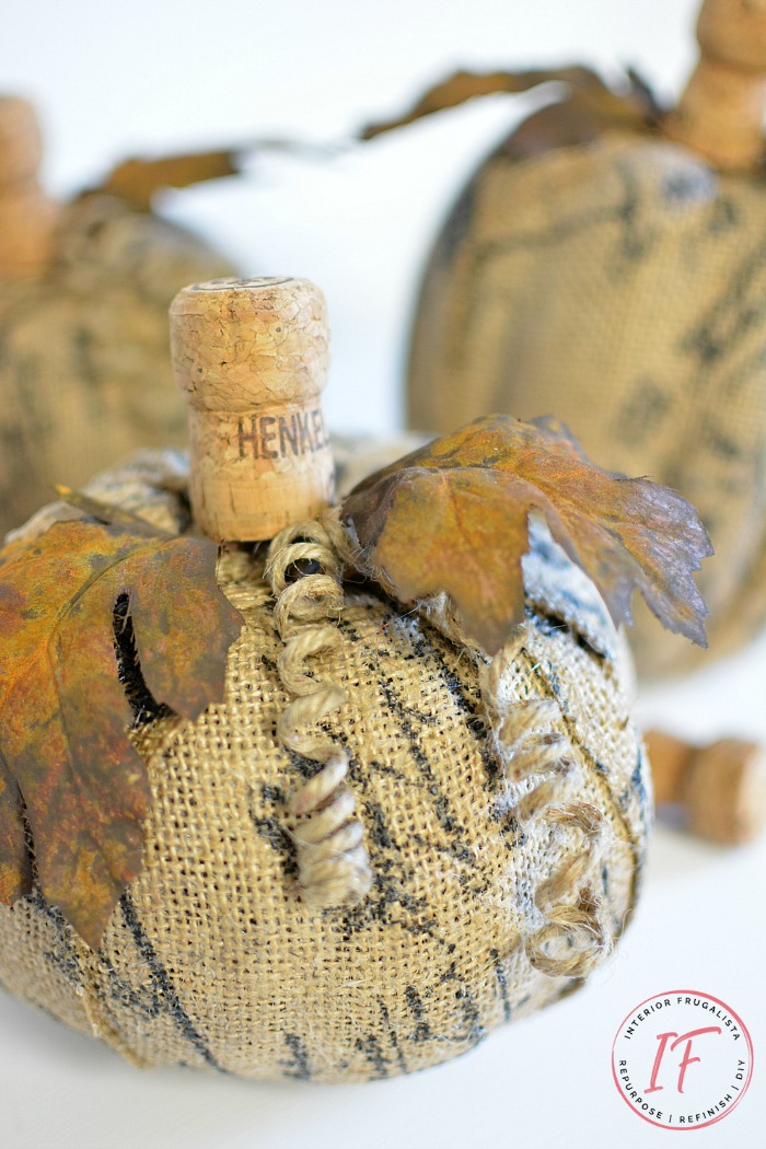 DIY-French-Script-Wine-Cork-Fall-Pumpkins-700 ~ White Arrows Home