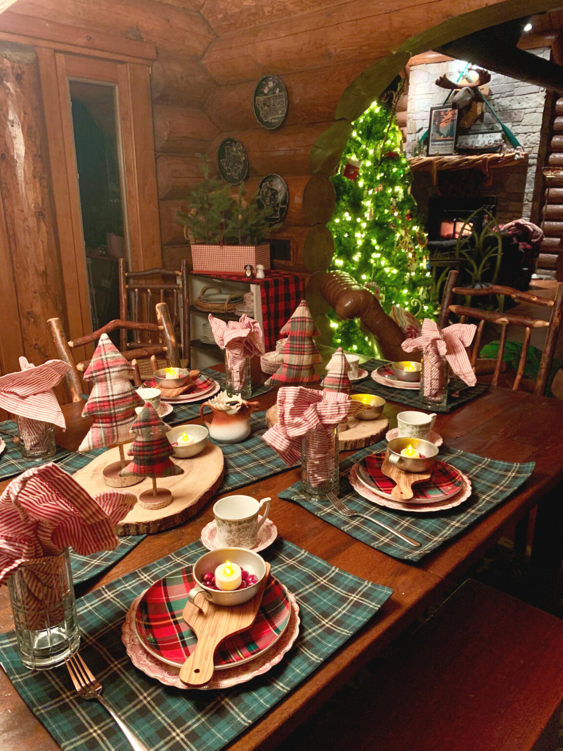 Mad for Plaid Christmas Table ~ White Arrows Home