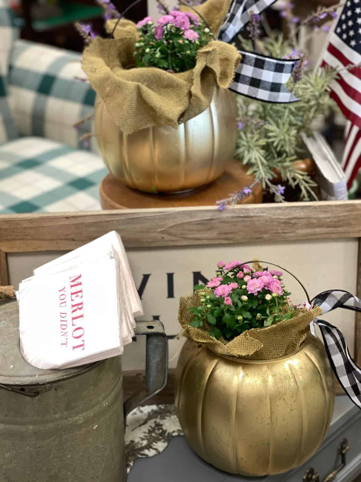 Beautiful Ways to Decorate with Mums ~ White Arrows Home