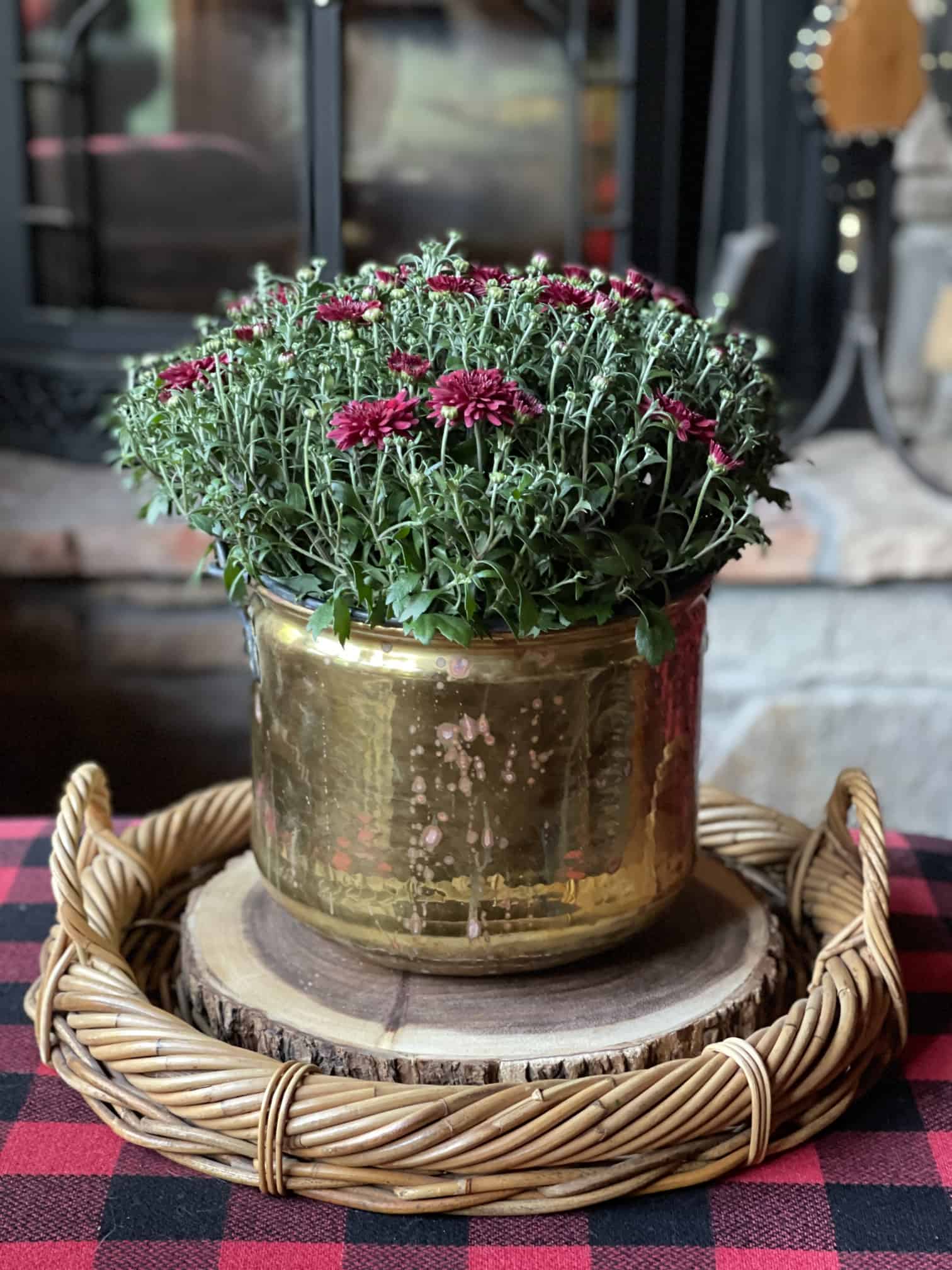 Beautiful Ways to Decorate with Mums ~ White Arrows Home