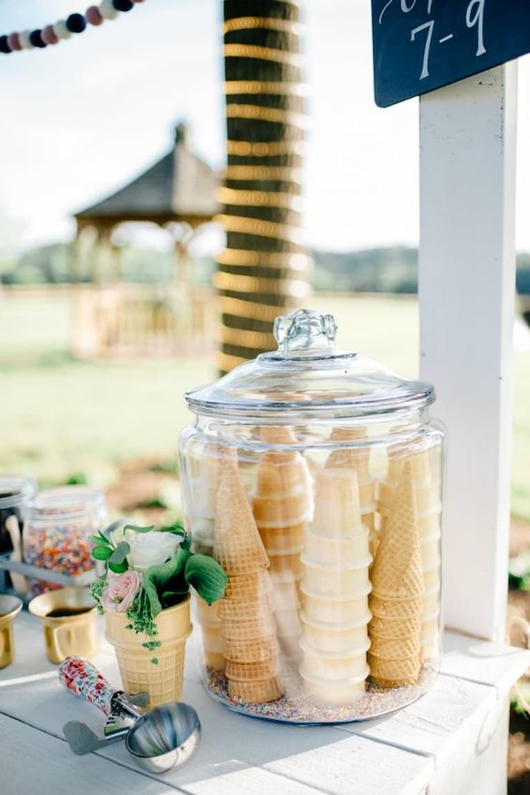 Summer Ice Cream Party on the Porch ~ White Arrows Home