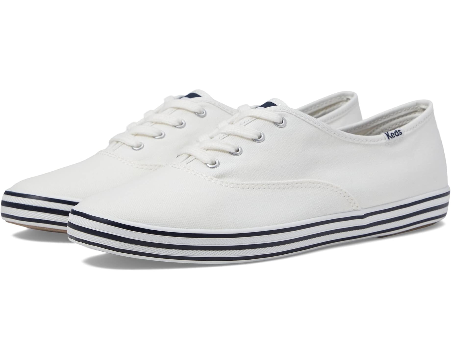 Fashion Finds: The Perfect White Shoe ~ White Arrows Home